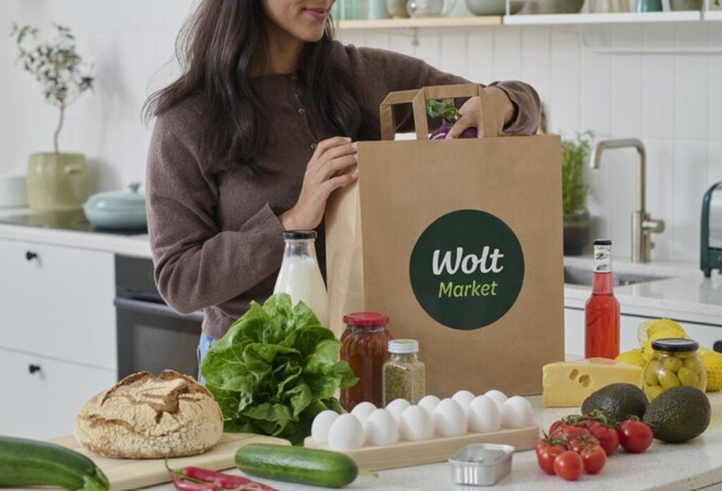 Von Quick-Commerce zu Online-Supermarkt: Wolt Market startet nächste Phase